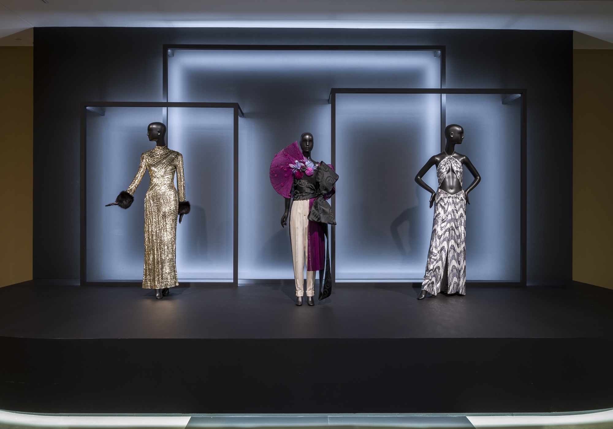 ‘Dress Up’ Review: Unraveling the Many Layers of Fashion and Identity ...