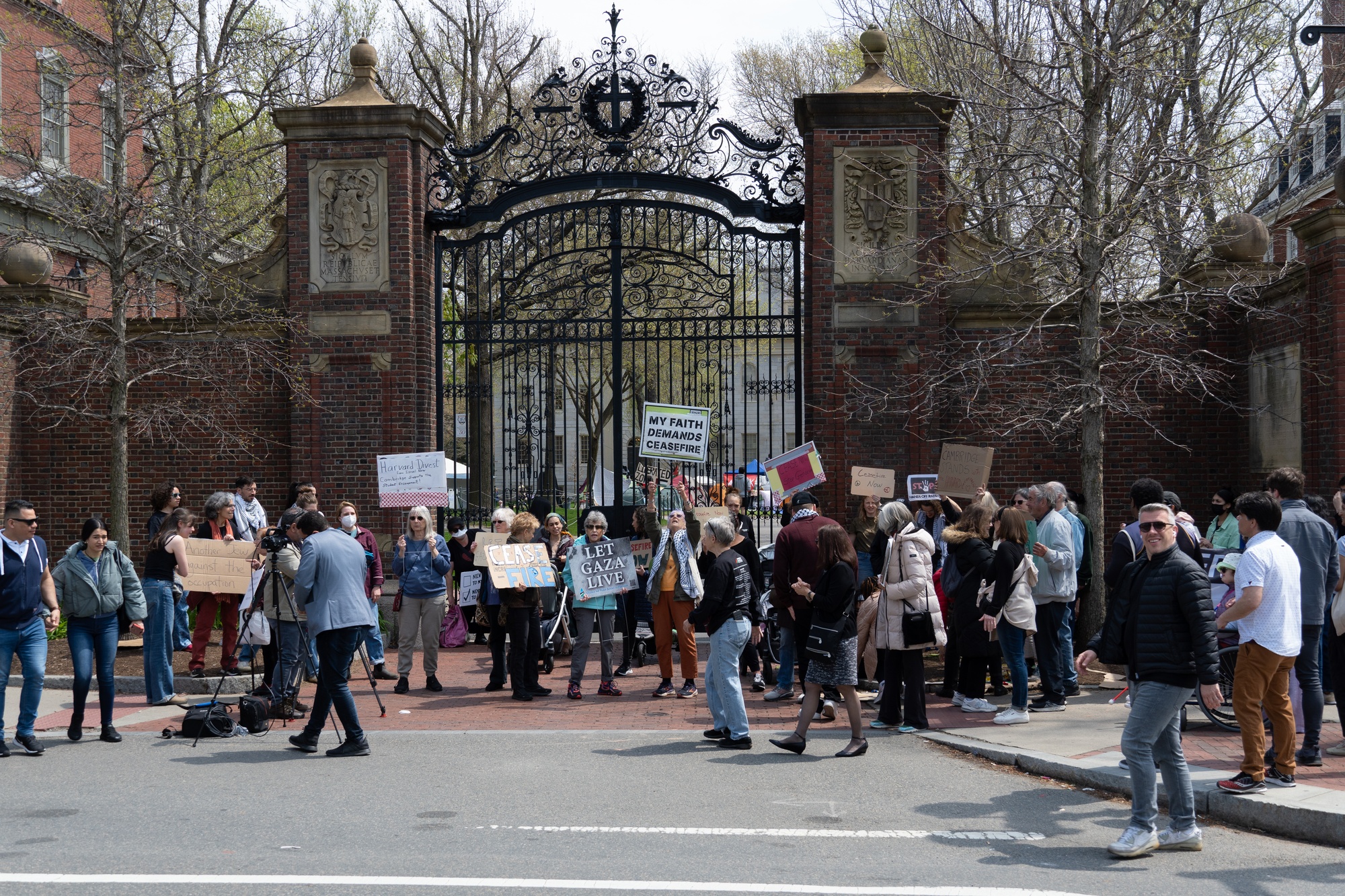Cambridge Residents Alliance Rallies in Solidarity with Encampment ...