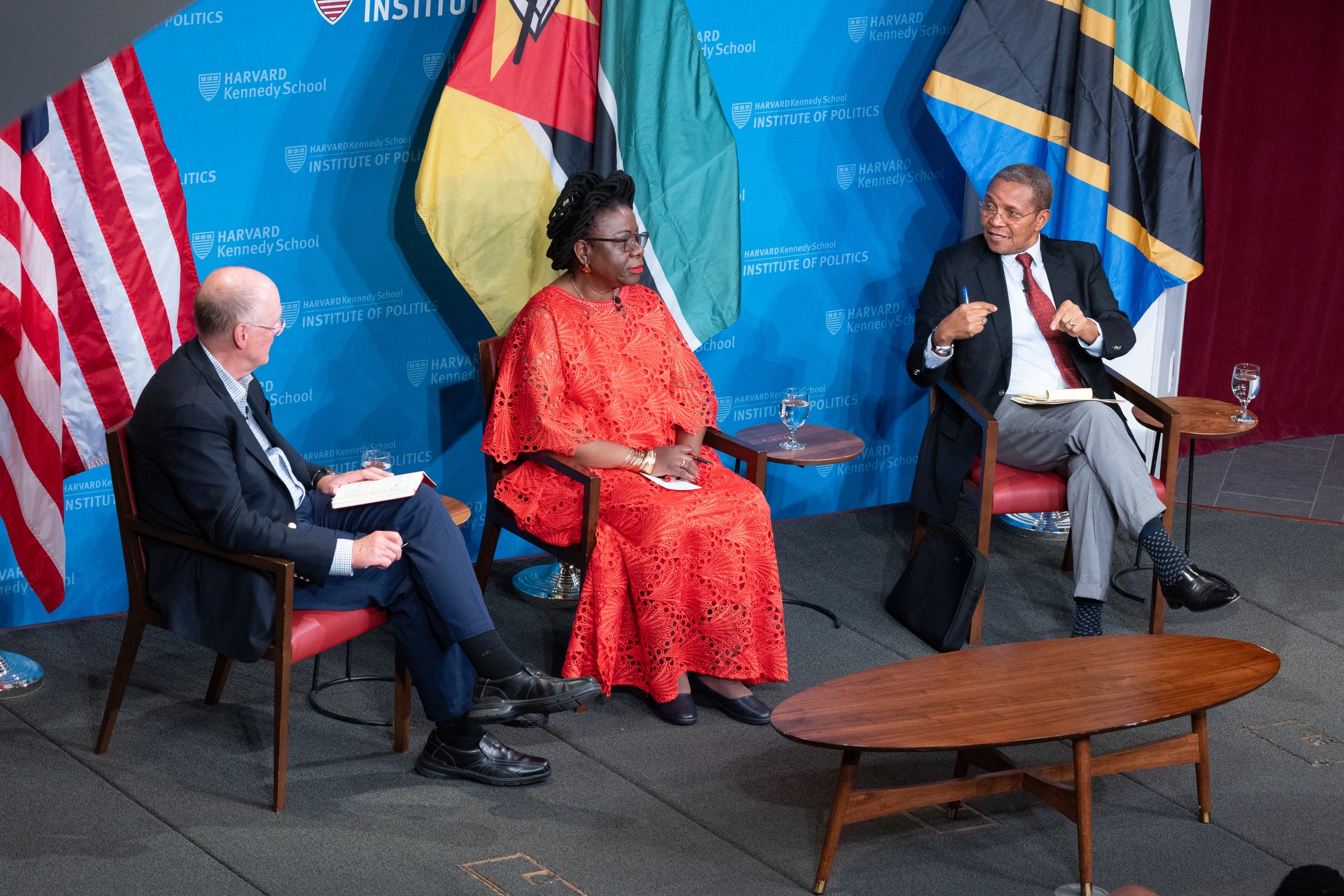 Former Tanzanian President and Mozambican Prime Minister Talk African ...