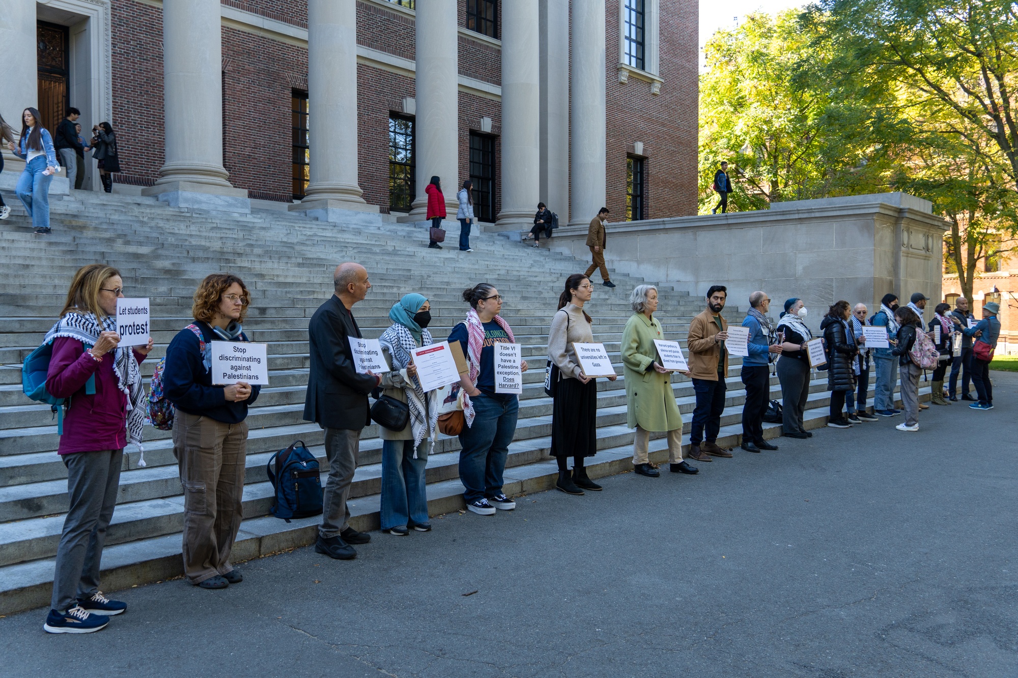 Harvard Faculty Protest Decision to Ban Pro-Palestine Activists from ...