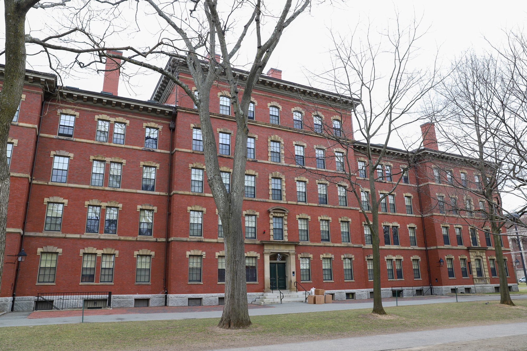 $5,670 Worth of Valuables Stolen From Harvard Yard Freshman Dorm | News ...