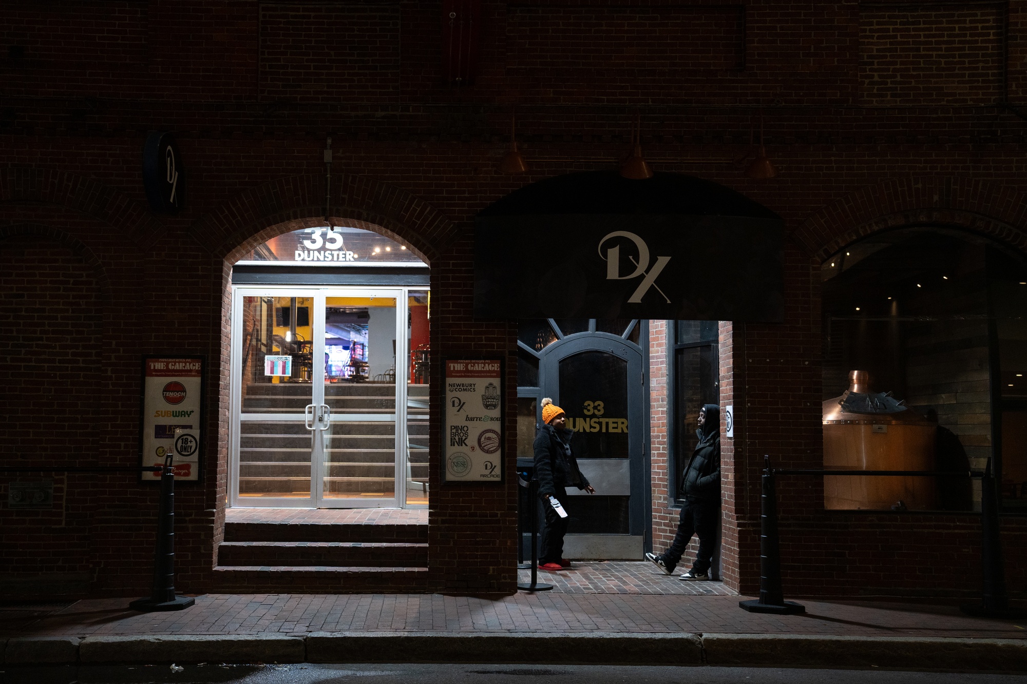 Dx @Dunster Sees Underwhelming Turnout at Inaugural Campus Bar Event ...
