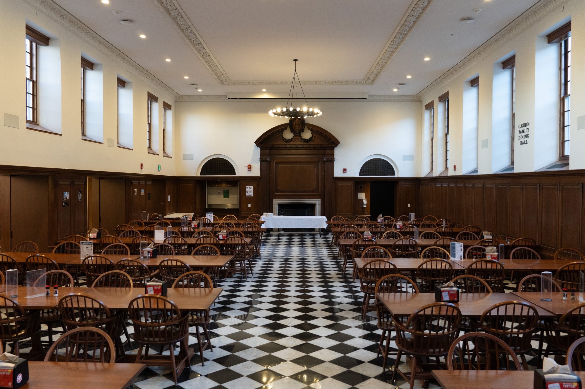 ‘Baffling’ Winthrop Dining Hall Odor Persists | News | The Harvard Crimson