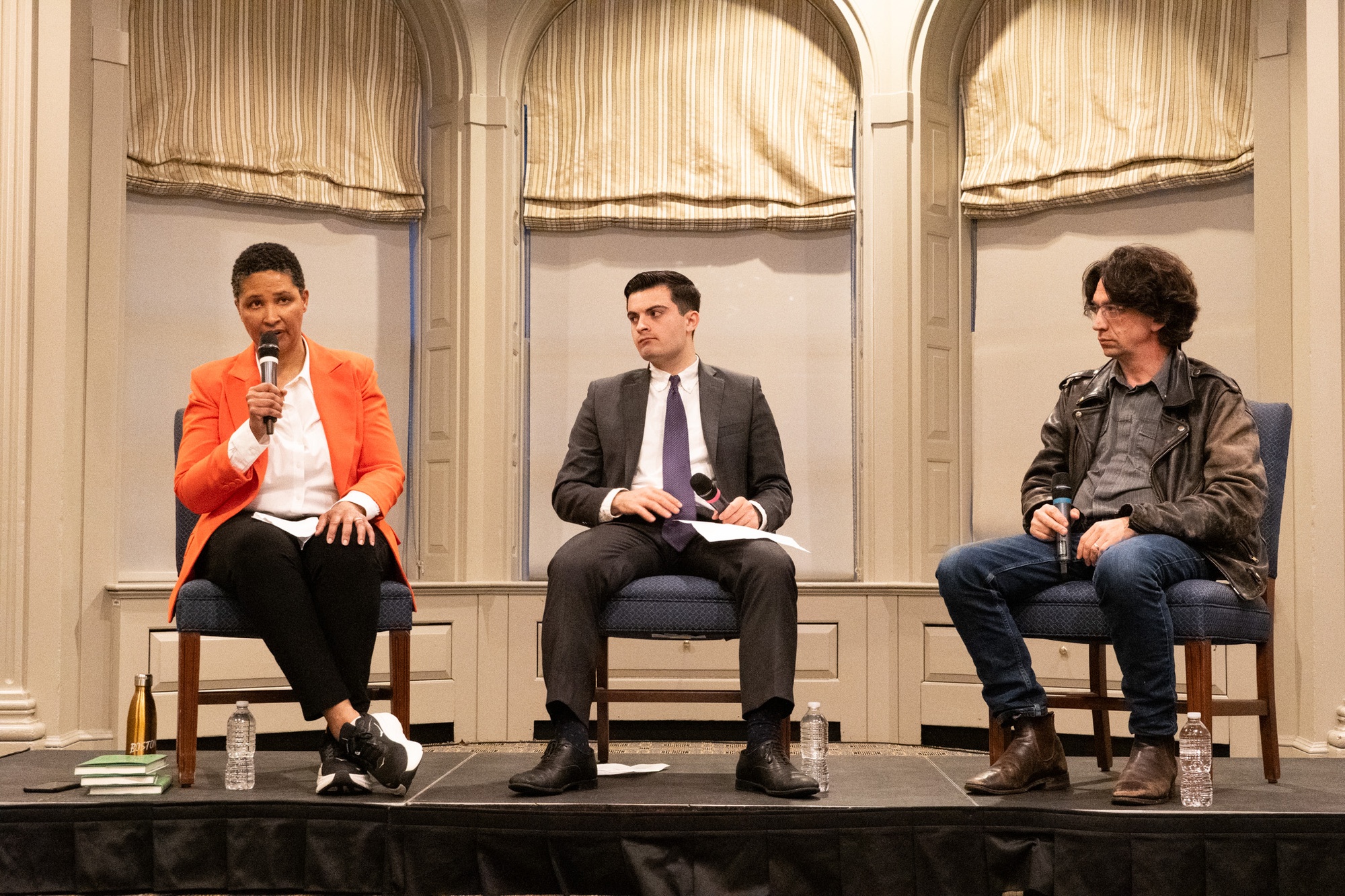 Far-Right Thinker Curtis Yarvin Argues for Remaking of Harvard at Faculty Club Debate | News ...