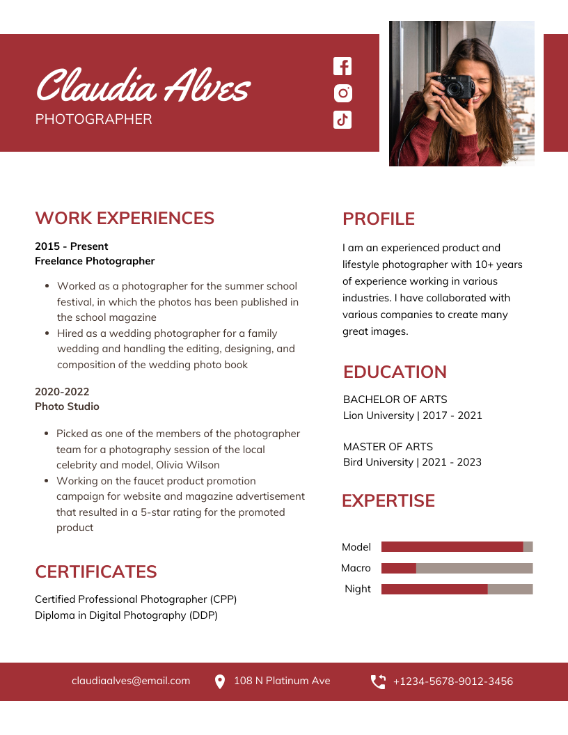 Red And White Bold Professional Photographer Resume