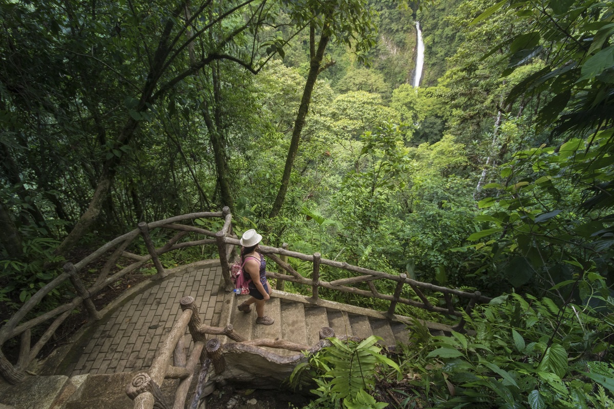 Caminata a la Catarata Río Fortuna - Ecoterra Costa Rica