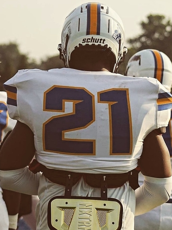 Redford Union 2026 DE Devin Lillard is visiting Ferris State on 10/25 ...