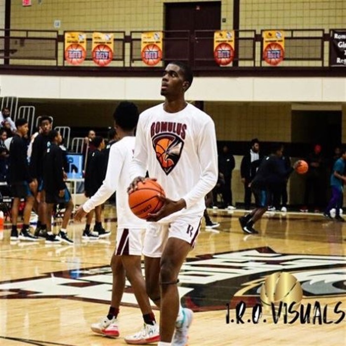 Romulus (Varsity) - The D Zone Basketball