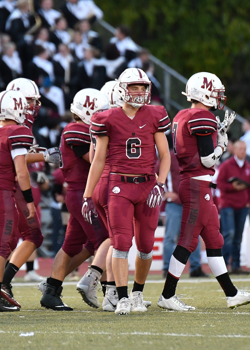 Milford Mavericks (Varsity) - The D Zone Football