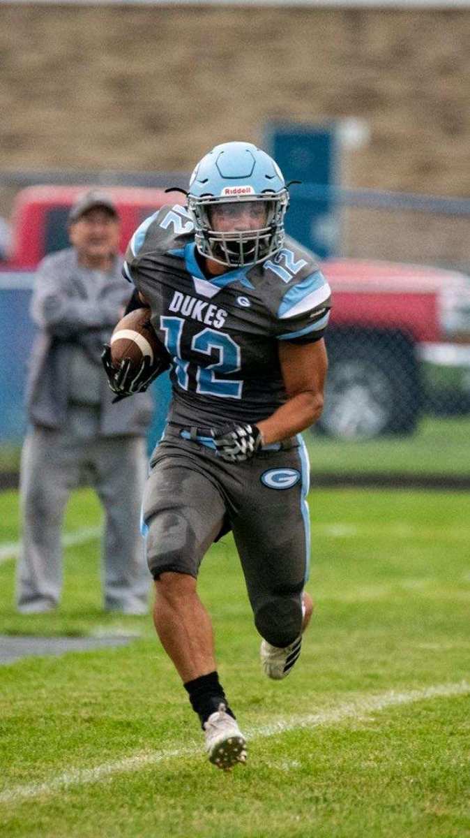 Essexville Garber (Varsity) - The D Zone Football