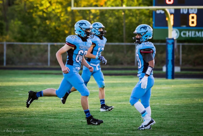 Sanford Meridian (Varsity) - The D Zone Football