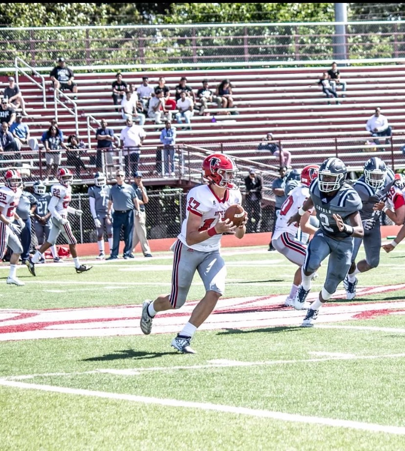 Vincent Booth: Divine Child Falcons QB class of 2022 - The D Zone Football