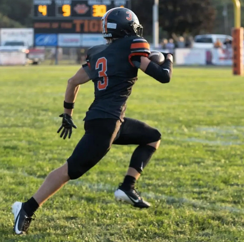 Hudson 2026 RB/CB Grayson Bills has committed to Adrian - The D Zone ...