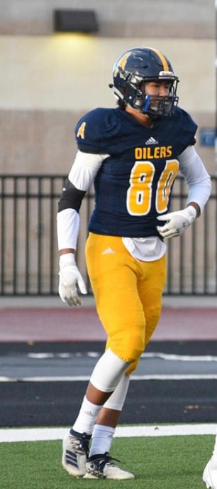 Mount Pleasant Oilers (Varsity) - The D Zone Football