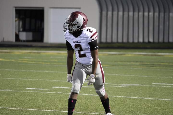 Romulus (Varsity) - The D Zone Football