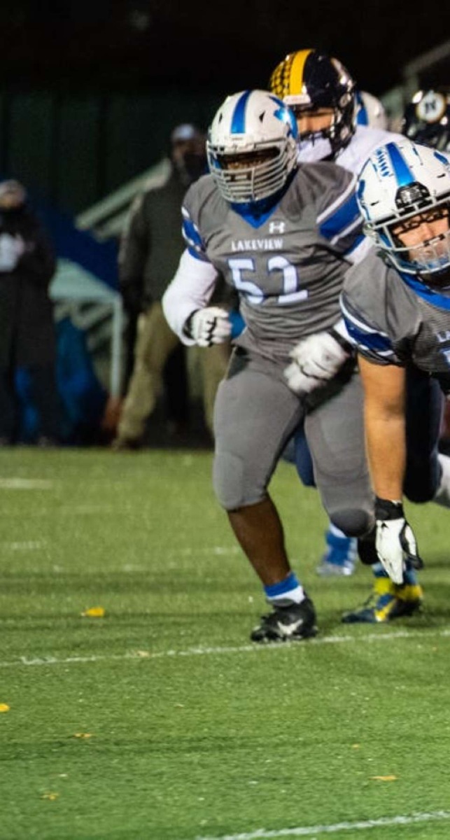 St. Clair Shores Lakeview (Varsity) - The D Zone Football