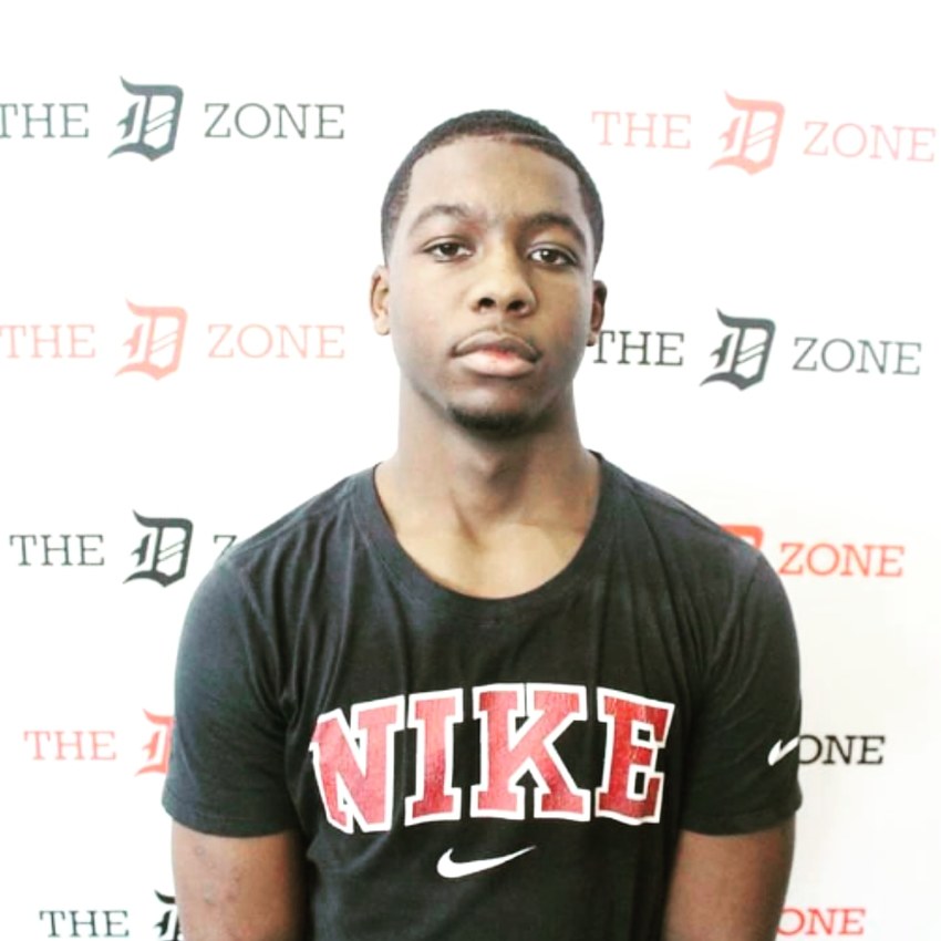 Detroit Central 2022 RB/OLB/CB Calvin Turner has signed his Letter of ...