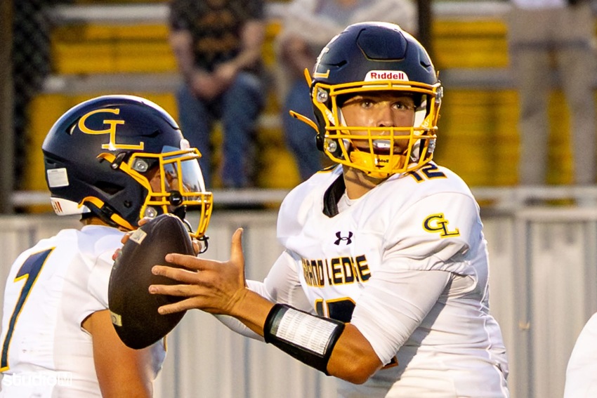 Grand Ledge 2027 QB Myles Everett is visiting Eastern Michigan on 02/21 ...