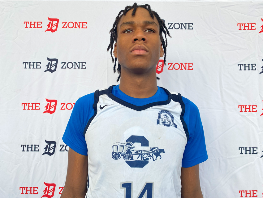 Detroit Central 2026 OT/DE Jeremiah Gray has committed to Cincinnati ...
