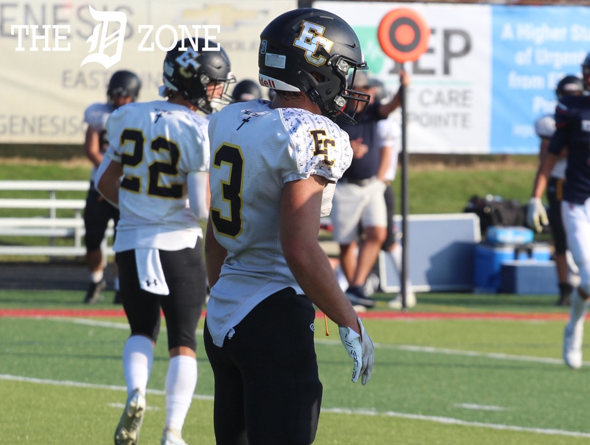 Clarkston Everest (Varsity) - The D Zone Football