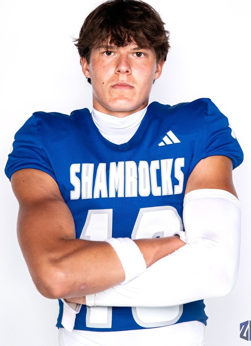 Detroit Catholic Central 2026 WR/TE/DE Michael Dersa received a roster ...