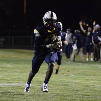 Burton Bendle (Varsity) - The D Zone Football