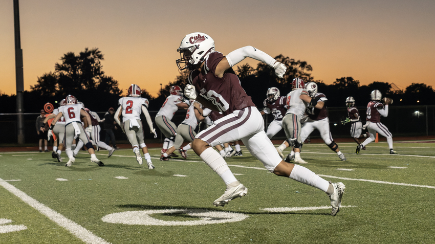 University of Detroit Jesuit 2025 WR/S Dante Banks is visiting Kentucky ...
