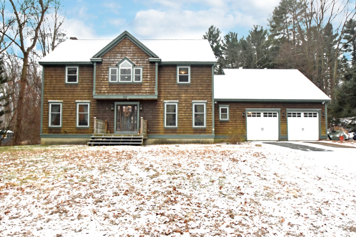 Virtual Tour of 324 Bull Hill Rd, Lancaster, Massachusetts 01523 ...