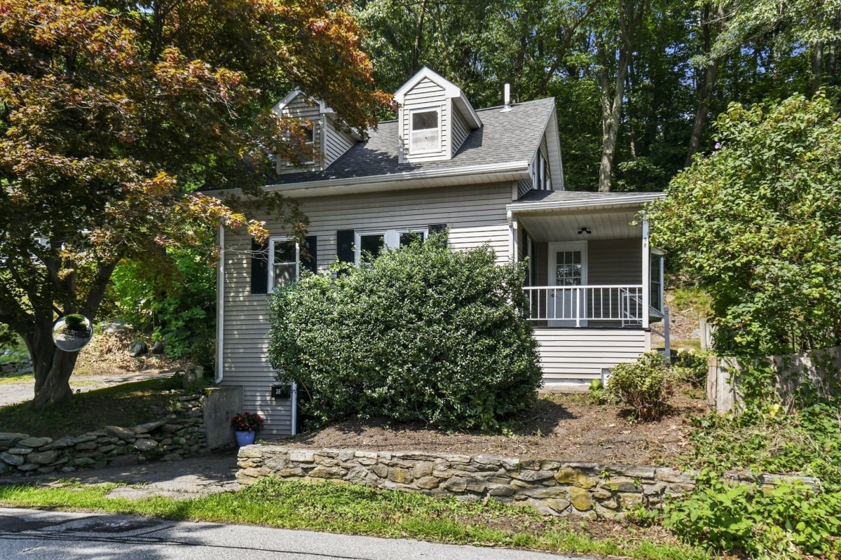 Virtual Tour of 38 Martin Street, Millbury, Massachusetts 01527 ...