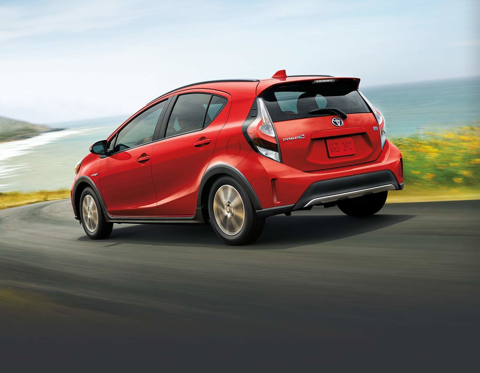 2019 Prius c Features - Toyota Canada