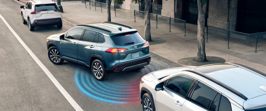 Car Safety Features - Safe Driving Technology - Toyota Canada