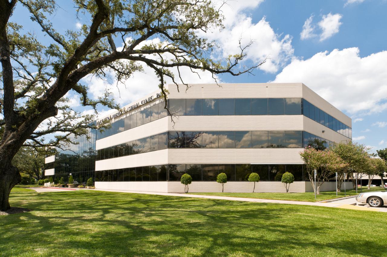 Transwestern | The Offices at Pin Oak Park | 4710 Bellaire Blvd