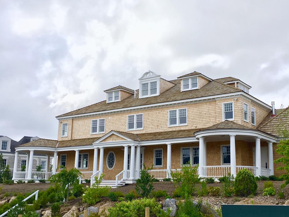 RIVERDALE MANSION: Classic 6-Bedroom, 3.5-Bath, 7,500 sq. ft., American ...