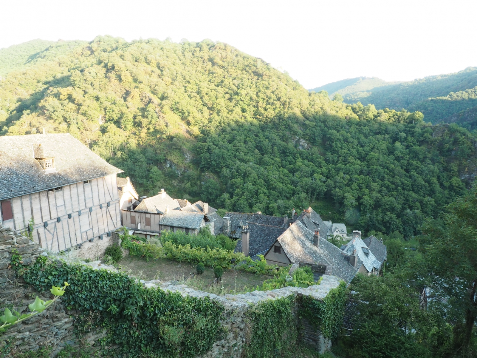 Conques, France: Detailed map, informations, activities and recommended ...