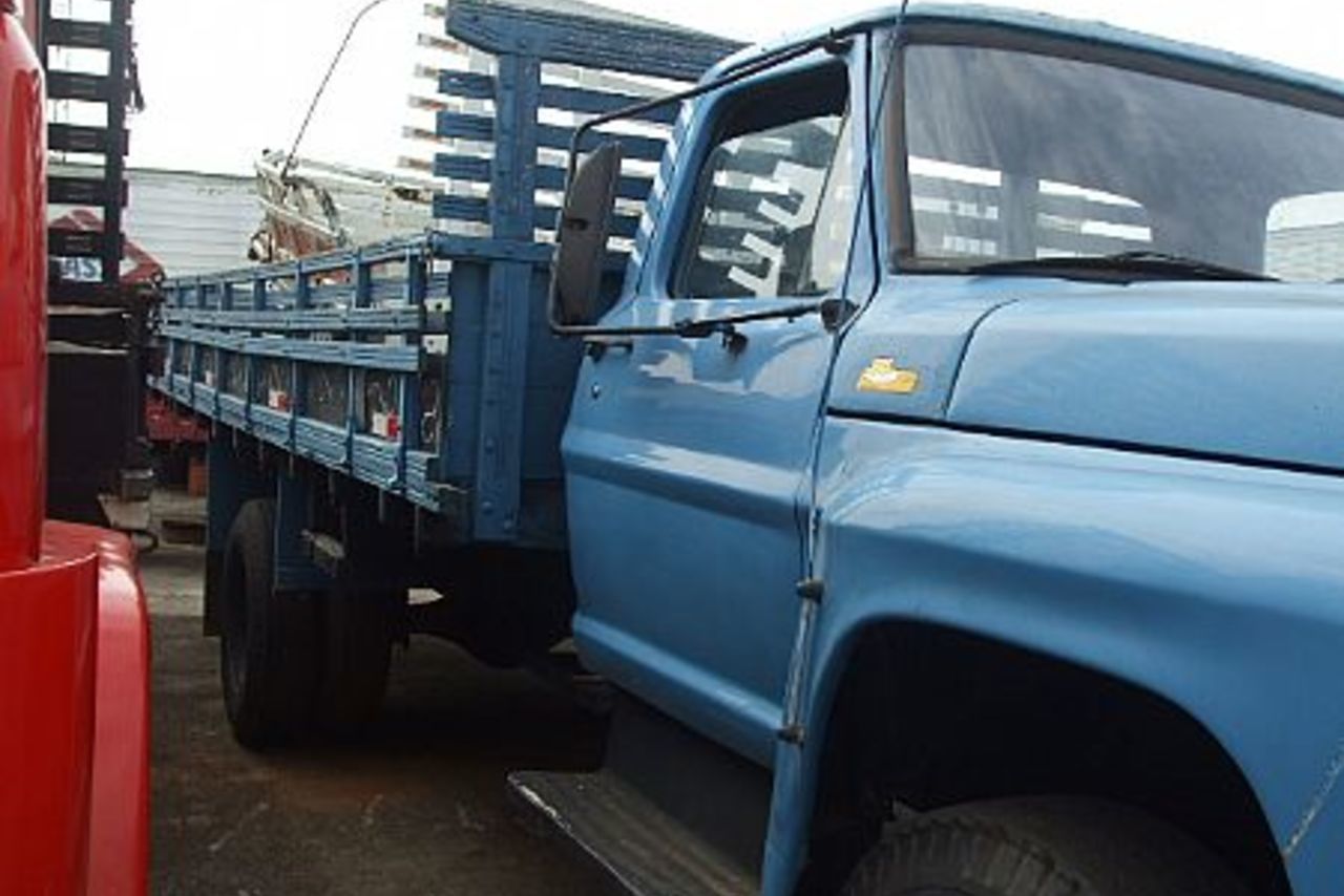 Caminhão Ford F11000 81/81 - JBL Caminhões | Trucadao.com.br