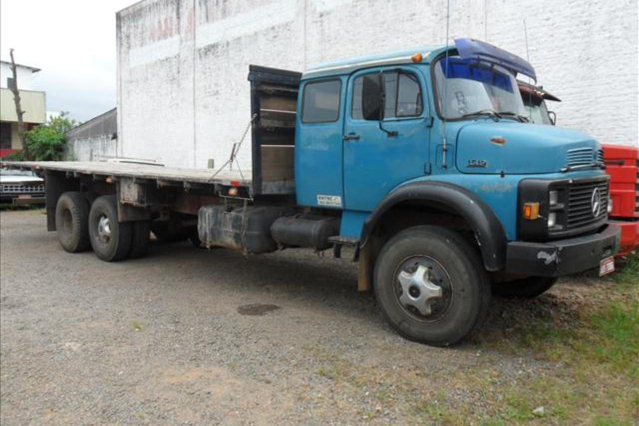 Caminhão Mercedes Benz MB1519 81/81 - Alfa Caminhões | Trucadao.com.br