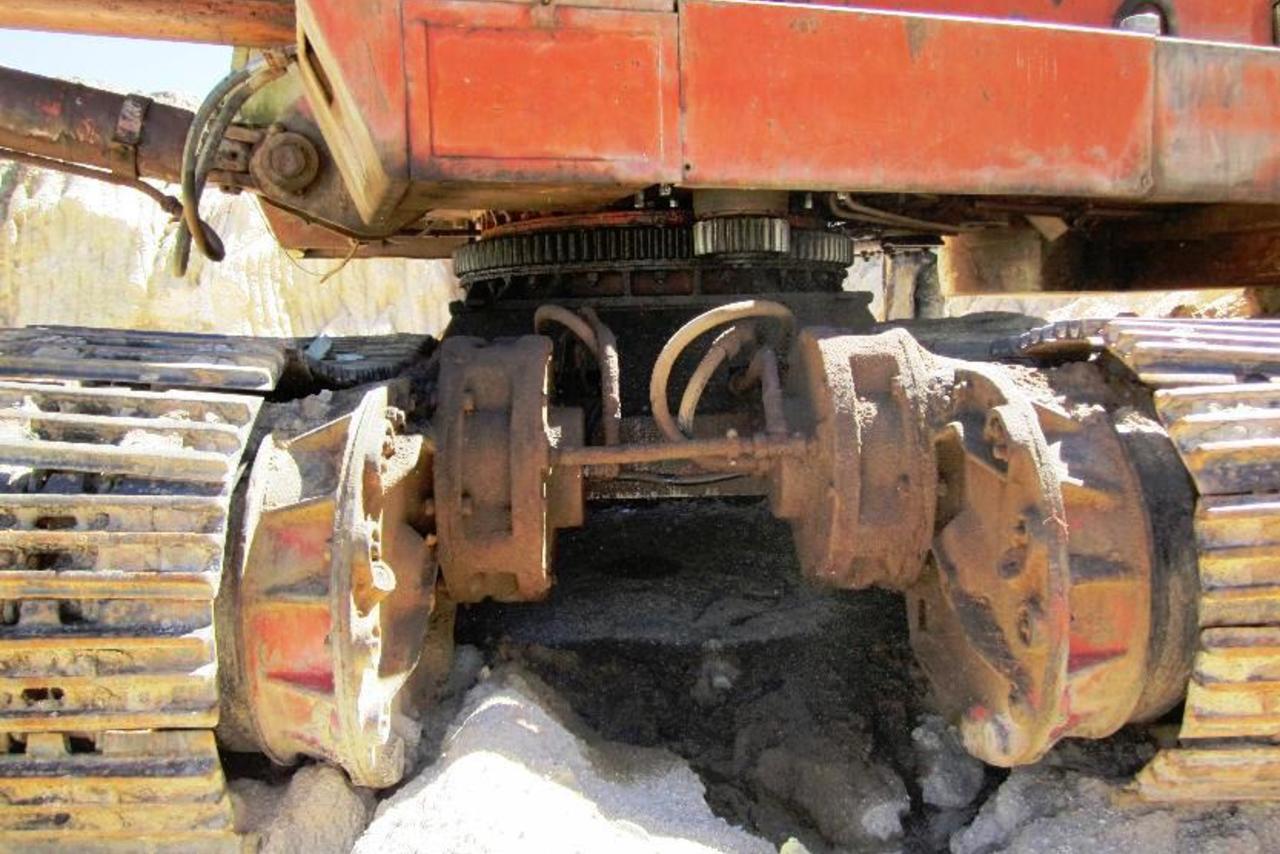 Escavadeira Poclain GC120 80/80 - BHLOC | Trucadao.com.br