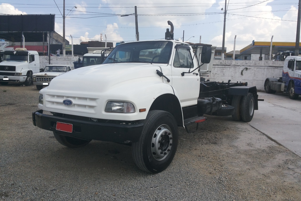 Caminhão Ford F14000 83/83 - Mega Mogi Caminhões | Trucadao.com.br