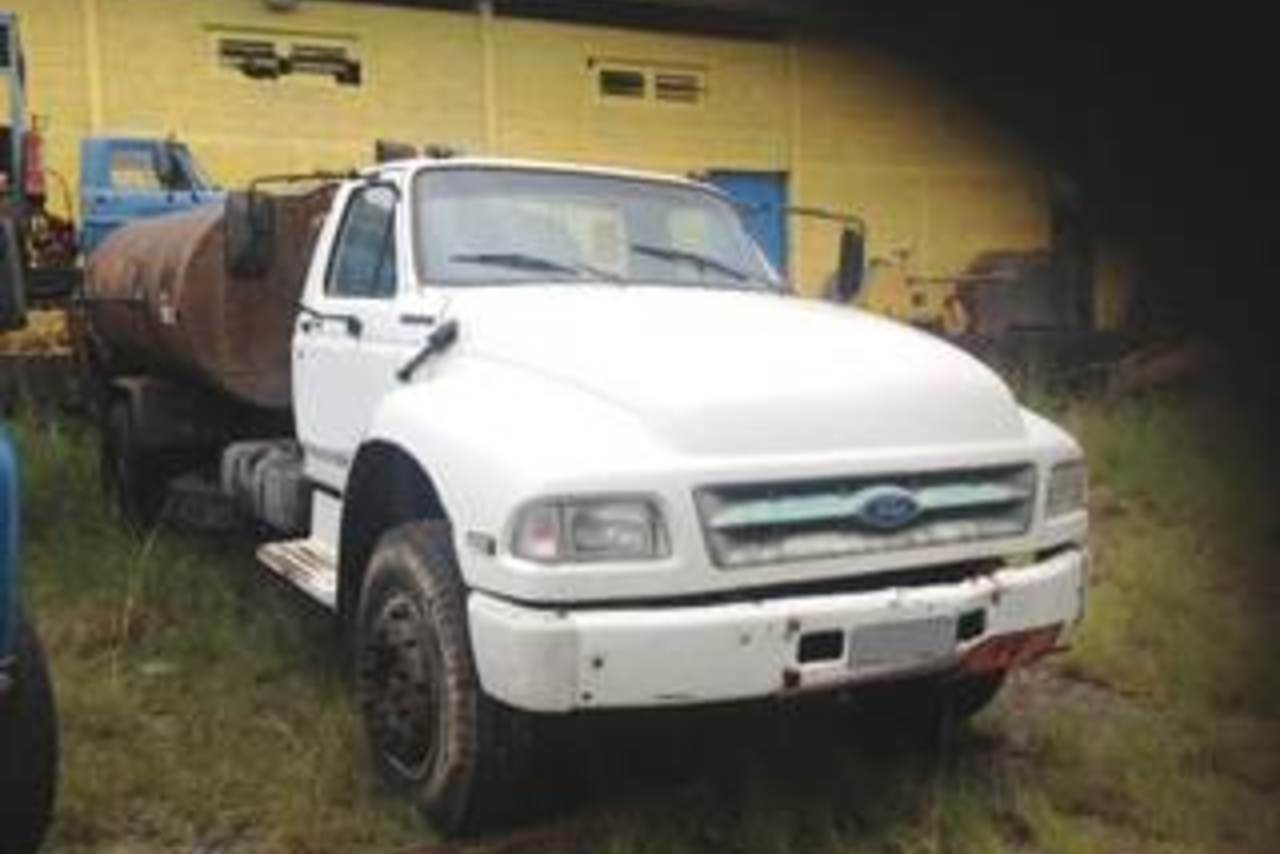 Caminhão Ford F14000 95/95 - BHLOC | Trucadao.com.br