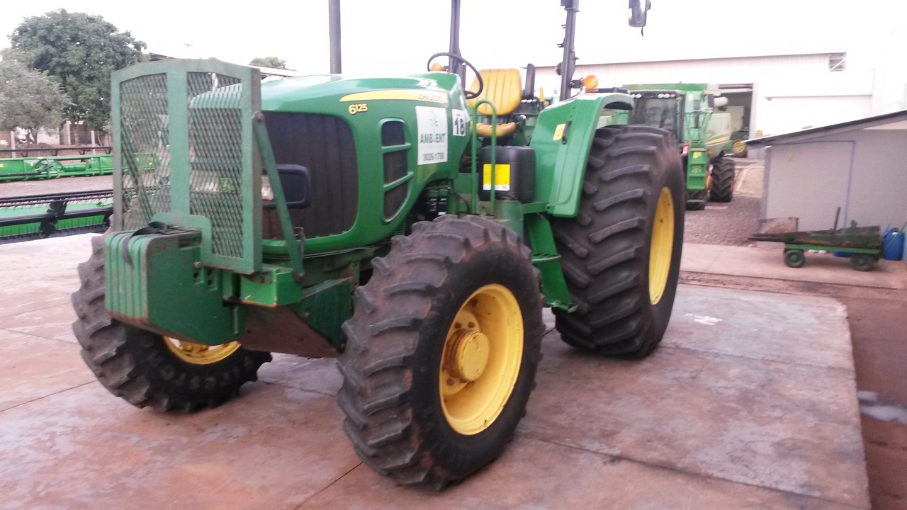 Trator John Deere 6125D 11/11 - Usados CG | Trucadao.com.br