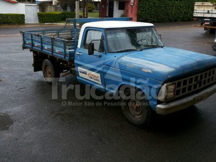 Caminhão Ford F2000 79/79 - Domus Caminhões | Trucadao.com.br