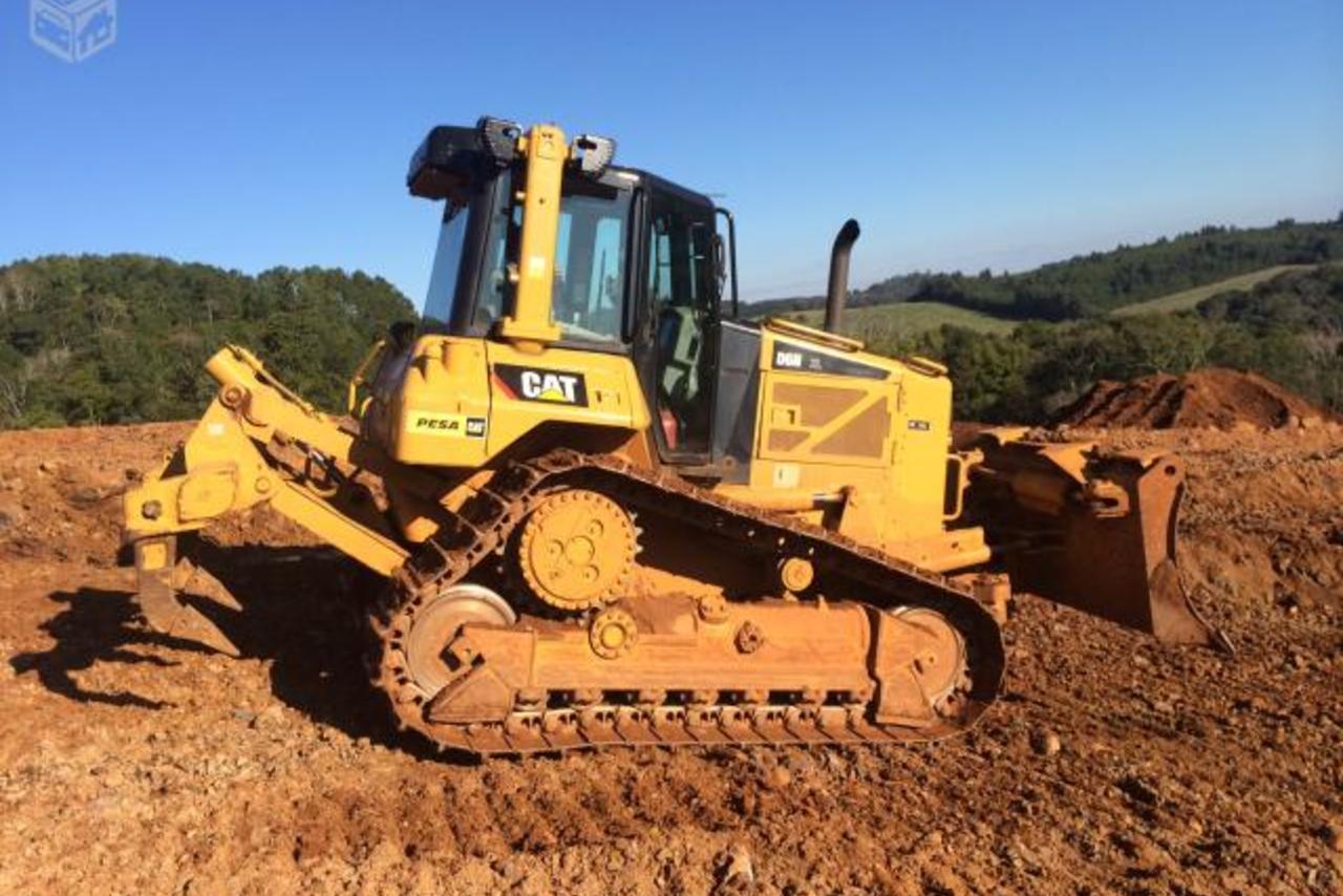 Trator de Esteiras Caterpillar D6 13/13 - Soares Equipamentos ...