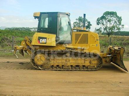 Trator de Esteiras Caterpillar D6 13/13 - BHLOC | Trucadao.com.br