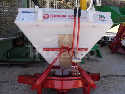 Adubadeira Triton Fertilance HP Cafeeira 15/15 - Kiko Tratores e ...