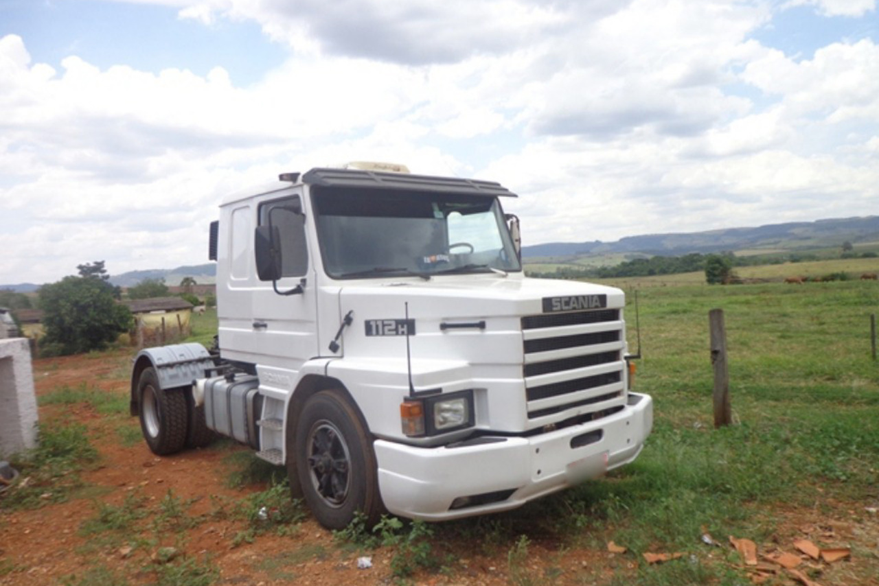 Cavalo Mecânico Scania 112 330 84/84 - TS Caminhões e Carretas ...