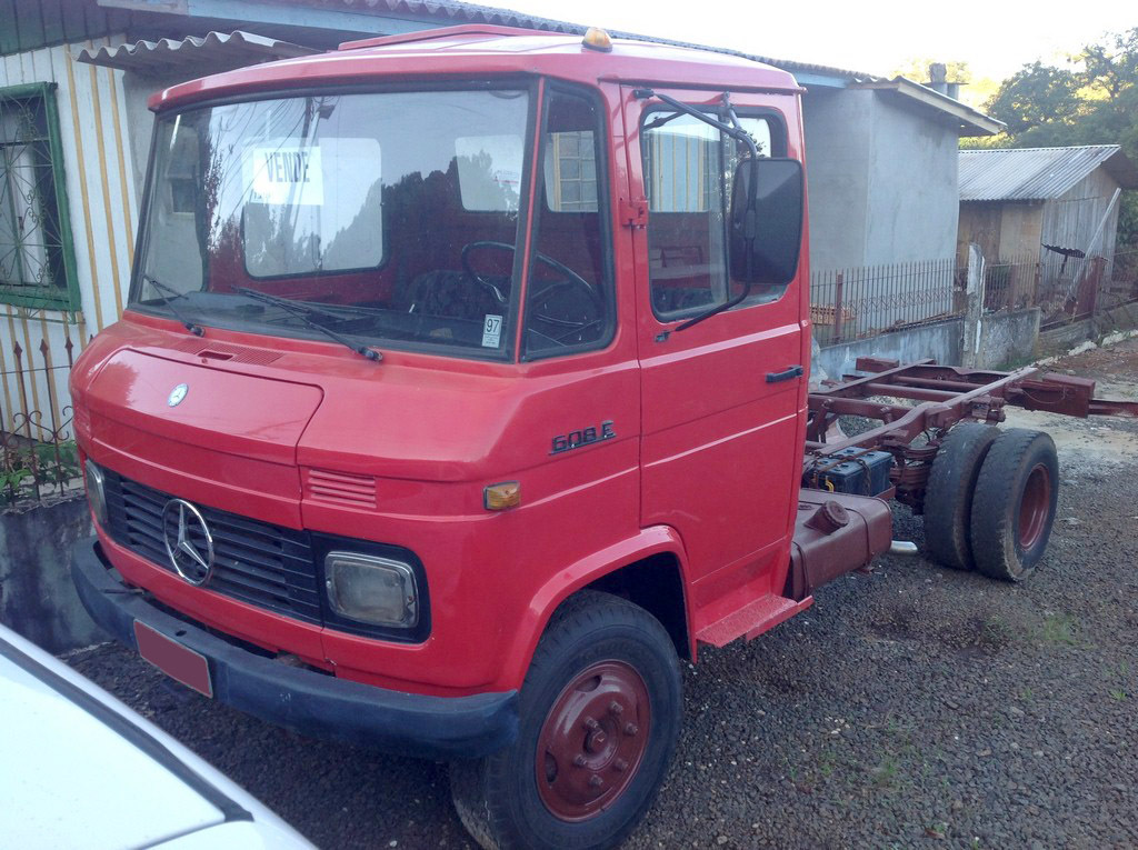 Caminhão Mercedes Benz MB608 81/81 - Truck Seller Caminhões | Trucadao ...