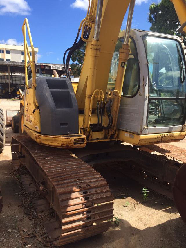 Escavadeira New Holland E130 09/09 - Alípio Máquinas | Trucadao.com.br