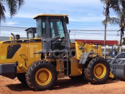 Pá carregadeira Foton FL 936 S/G 10 Toneladas 12/12 - Aguinaldo ...