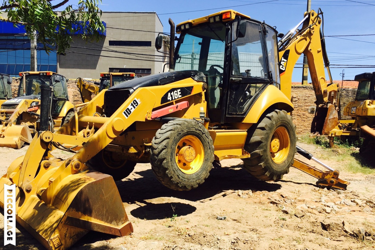 Retroescavadeira Caterpillar 416E 08/08 - Premium Tratores | Trucadao.com.br
