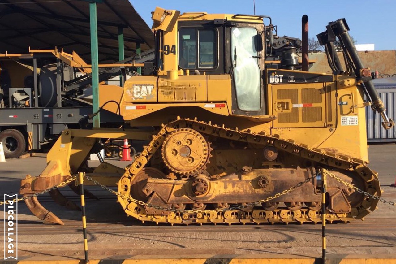 Trator de Esteiras Caterpillar D6 08/08 - Premium Tratores | Trucadao ...